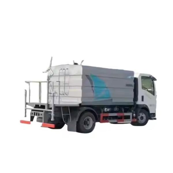 Quality HOWO 4x2 3CBM 3000 Liter Water Tank Truck Dust Suppression Water Sprinkler Truck 6 Wheel Water Spray Truck for sale