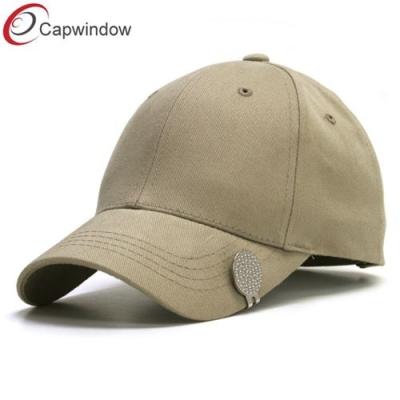 Cina Cappelli di baseball spazzolati cachi semplici di golf del cotone con la clip smontabile dell'indicatore della palla in vendita
