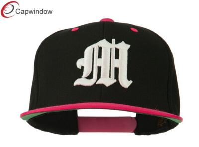 Cina L'acrilico ha ricamato inglese m. 3D di rosa del nero dei berretti da baseball della gioventù il vecchio in vendita