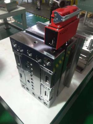 China Custom High Precision Plastic Injection Mould Maker with Matte Finish Performance for sale