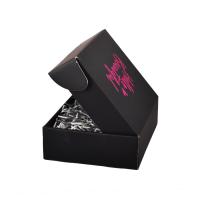 China Clothing Black Corrugated Mailer Boxes Recyclable With Raffia for sale