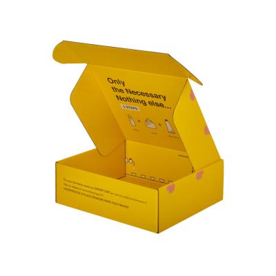 China Cor feita sob encomenda da impressão deslocada CMYK de Logo Packaging Paper Box With à venda