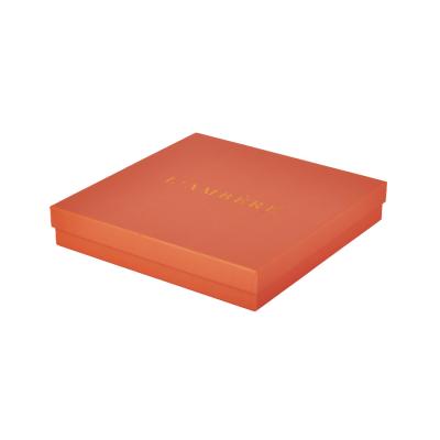 中国 堅いボール紙のペーパー注文のロゴのオレンジ色を荷箱 販売のため
