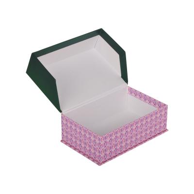 Cina Luxury Handmade Soap Packaging Box Book Shape Rigid Paper Recyclable in vendita