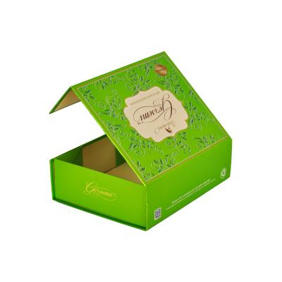 Cina Magnetic Foldable Paper Wig Gift Box Hair Extension Packaging Rectangle Green in vendita
