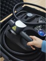 China Degrease 200W Laser Cleaning Machines 4000mm CE Fully Enclosed for sale