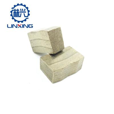 Cina LINXING Segmenti di diamanti per il taglio del granito 900 mm-4200 mm e forma del segmento più affusolato in vendita