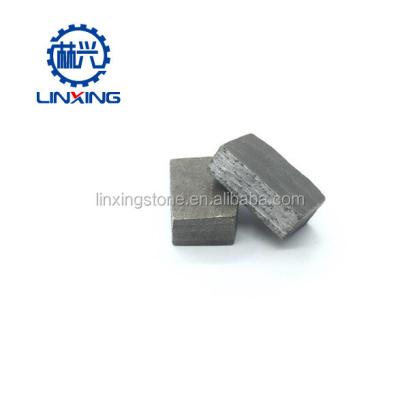 Cina Segmenti di diamanti a forma di M La soluzione definitiva per il taglio di granito marmoreo / arenaria in vendita