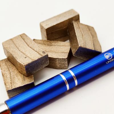 Cina Supporto personalizzato ODM Segmenti di diamanti da 1200 mm per il taglio acuto e rapido di lame multiple in vendita