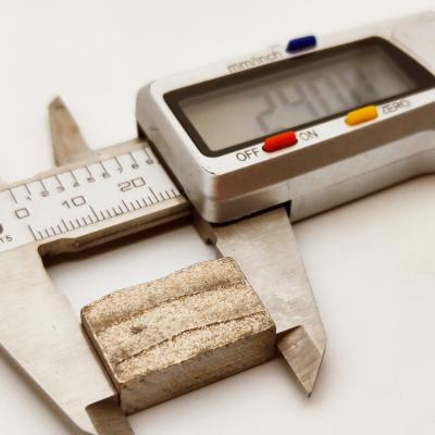 Cina Supporto personalizzato ODM Segmenti di diamanti da 1200 mm per il taglio acuto e rapido di lame multiple in vendita
