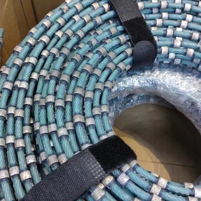 Cina Taglio di seghe di filo di diamante di plastica a perline da 8,3 mm per quadratura e profilazione di blocchi di granito in vendita