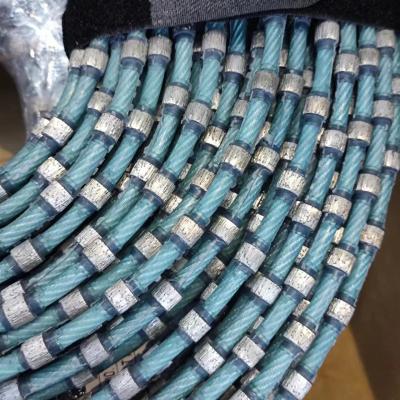 Cina Taglio di seghe di filo di diamante di plastica a perline da 8,3 mm per quadratura e profilazione di blocchi di granito in vendita