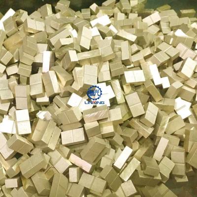 Cina 900mm Segmento di taglio di marmo di diamante Suggerimenti per la miscelazione del segmento di taglio nel mercato pakistano in vendita