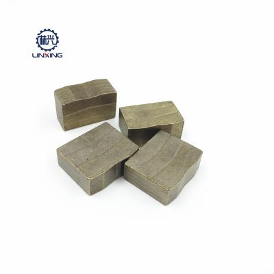 中国 砂岩切削用ダイヤモンドセグメント 原材料 ダイヤモンド金属粉末保証 販売のため