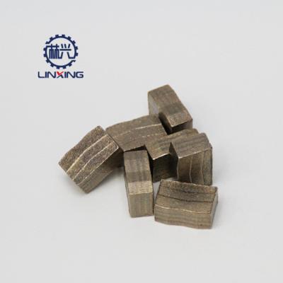 Cina Materiale grezzo Metallo in polvere Segmento di taglio del diamante per la motosega di marmo in vendita