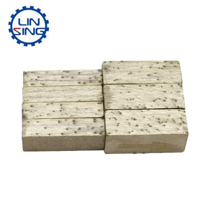 Cina Supporto ODM LINSING Segmento di diamanti per lame di marmo di granito calcareo 1000-1200-1600mm in vendita