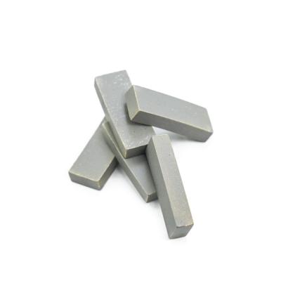 Cina 40*7*15 Segmento di rettifica del diamante in colore per il taglio del cemento di granito e marmo in vendita