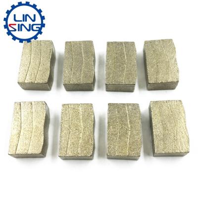 Cina Segmenti di diamanti a punta di lama da 800 mm per il taglio a lame singola del tagliapietra calcarea in vendita