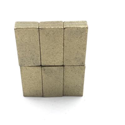 Cina Segmento di lama di seghe di diamanti per taglio rapido 2000mm Cutter in India in vendita