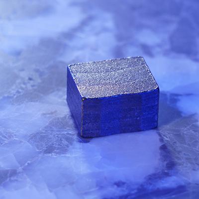 China Segmentos de diamante de tipo multicamadas para corte de granito 300 mm 3500 mm à venda