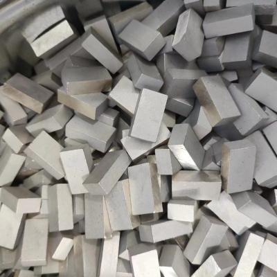 Cina Taglio di marmo strato di diamante duro medio segmento taglio 1200 mm singolo disco 24 * 8 * 13 mm in vendita