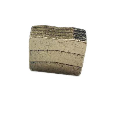 China Segmento de diamante em forma de estilo M para corte de blocos de pedra de granito exportado para todo o mundo à venda