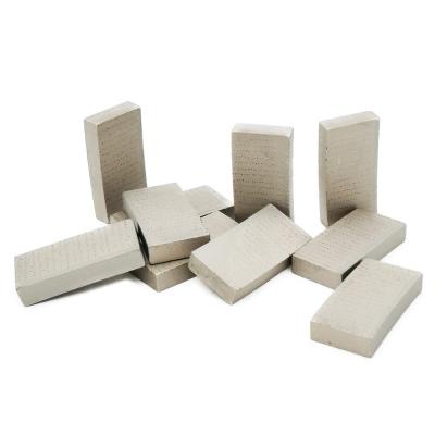 Cina Segmento di diamante sinterizzato a caldo per taglio di pietra LINSING Arix Diamond Tips Tool in vendita