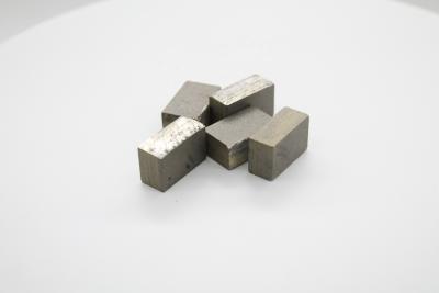 Cina Dispositivo di taglio di lava per diamanti a forma piatta per graniti e andesite a punta di lama di 1800 mm in vendita