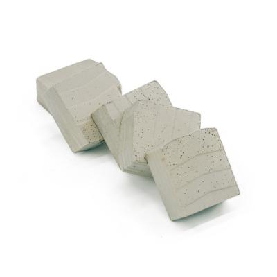 Cina Segmenti di diamanti di tipo M personalizzati 24*11.6/12.4*20 mm per il taglio di piastrelle di blocchi di granito in vendita