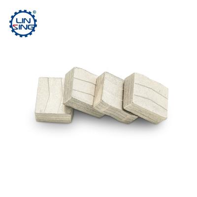 Cina Velocità di taglio veloce 1600mm Lama 20mm Segmento di altezza per utensile di taglio di diamanti granito in vendita