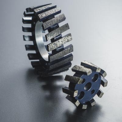 Cina Polvere di metallo di diamante segmentata per la macina di rettifica CNC in vendita