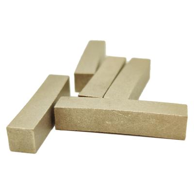 Cina Taglio di marmo 1200MM Lama di sega circolare con segmenti di diamanti a forma di arco 40*8*8 in vendita