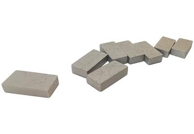 Cina Fornitura diretta di segmenti di diamanti di grado A per i blocchi di marmo tagliati su una macchina da segatura in vendita