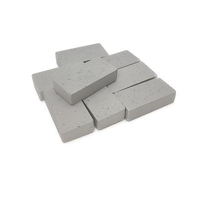 Cina Fornitura diretta di segmenti di diamanti di grado A per i blocchi di marmo tagliati su una macchina da segatura in vendita