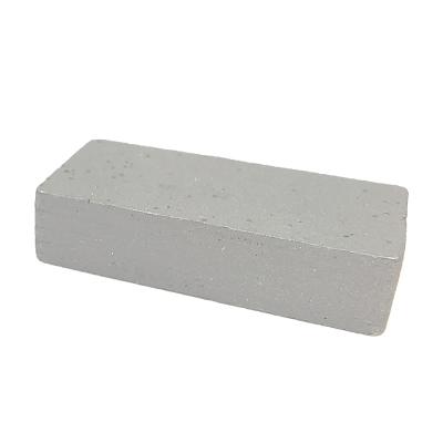 Cina Fornitura diretta di segmenti di diamanti di grado A per i blocchi di marmo tagliati su una macchina da segatura in vendita