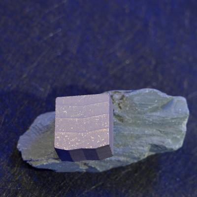 Cina Saldatura ad alta frequenza segmenti di diamanti a lame da sega da 800 mm per il taglio del granito di andesite in vendita
