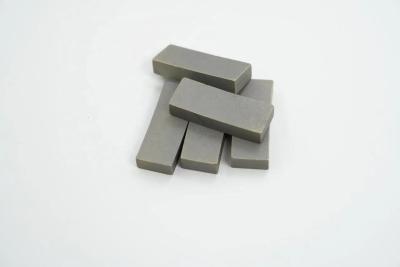 Cina Supporto OEM Segmento di diamanti da 350 mm per strumenti di taglio di diamanti in basalto in Indonesia in vendita