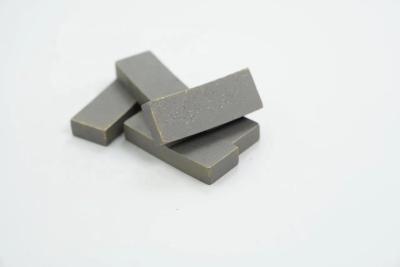 Cina Supporto OEM Segmento di diamanti da 350 mm per strumenti di taglio di diamanti in basalto in Indonesia in vendita