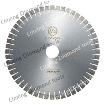 Cina Strumenti di diamanti di tipo sinterizzato per taglio di lastre di granito Buona nitidezza e lunga durata in vendita
