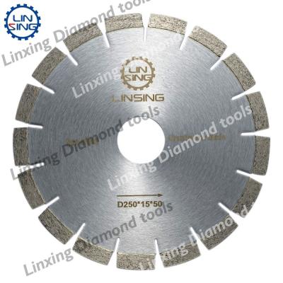 Cina Strumenti di diamanti di tipo sinterizzato per taglio di lastre di granito Buona nitidezza e lunga durata in vendita