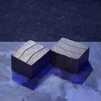 中国 インドネシアのバザルト切削のための高周波溶接ダイヤモンドセグメント 1200mm 1600mm 販売のため