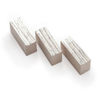 Cina Segmenti di diamanti dritti da 24x8x13 mm per il taglio personalizzato di marmo e granito multiuso in vendita