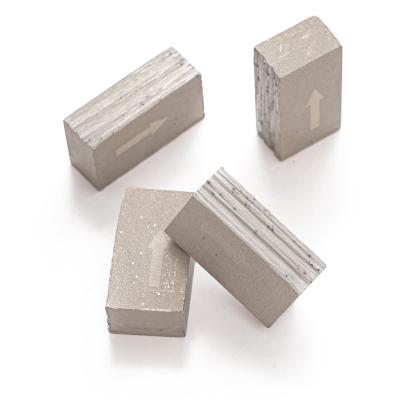 Cina Segmenti di diamanti dritti da 24x8x13 mm per il taglio personalizzato di marmo e granito multiuso in vendita