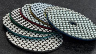 Cina Pad di lucidatura a mano a mano a base di diamanti e pad di lucidatura per la pietra in vendita