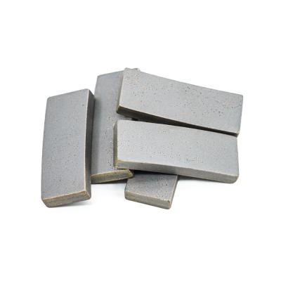 China Segmento de diamante sinterizado para corte de pedra de lava indonésia de alta frequência à venda