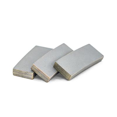 Cina Segmenti di diamanti a lunga durata per utensili per il taglio di pietra di lava da 1000 mm con disegno sinterizzato in vendita