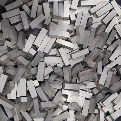 Cina D800mm Segmento a lama singola 40*6*15mm Punte per OEM Supporto Granito Diamond Disc Cutter in vendita