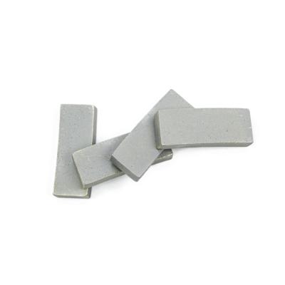 China 40*7*15MM Segmento de diamante para máquina de soldadura de lâmina de serra de diamante com solda de alta frequência à venda