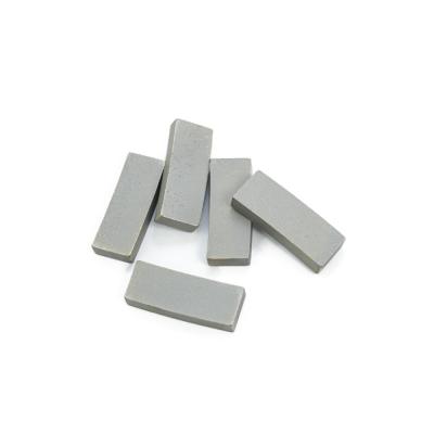 China 40*7*15MM Diamantsegment voor diamantenzaagbladen lassen met hoogfrequente brazen Te koop