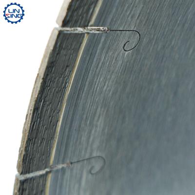 Cina Buona nitidezza e prestazioni stabili Lamelle di seghe di diamanti per il taglio di marmo D400 pietra in vendita